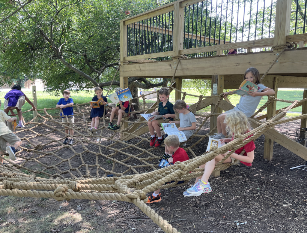Silent Reading in the Big Backyard - 1st Grade Blog