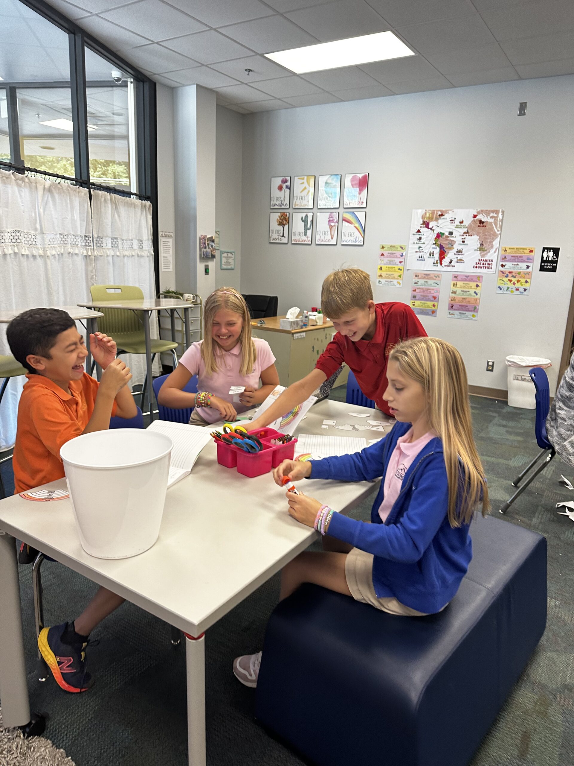 Bringing Colors to Life: A Fun Review of Los Colores - 5th Grade Blog