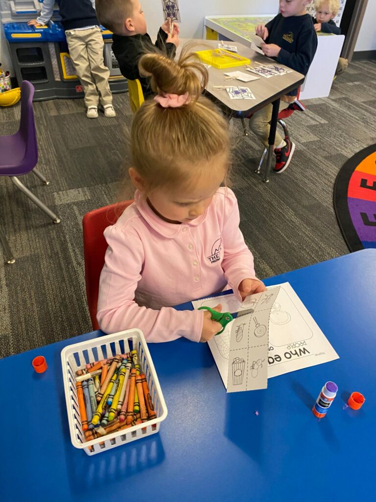 All about SPIDERS! - Early Learners Blue